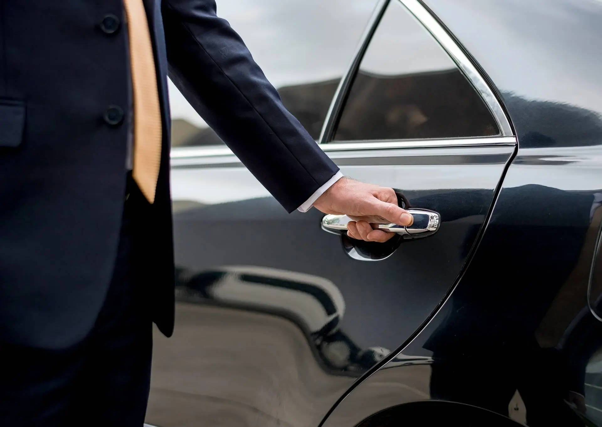 Elite Limousine Plus | New York Black Car and Limo Service | Elite